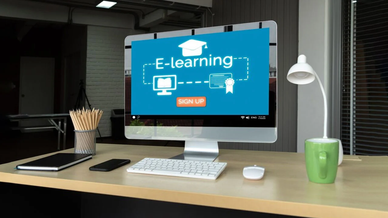 Unlock the Advantages of Online Business Classes Today!